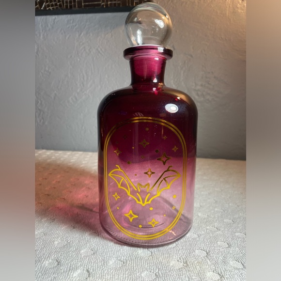 Holiday | Vampire Bat Magenta Ombre Glass Decanter | Poshmark